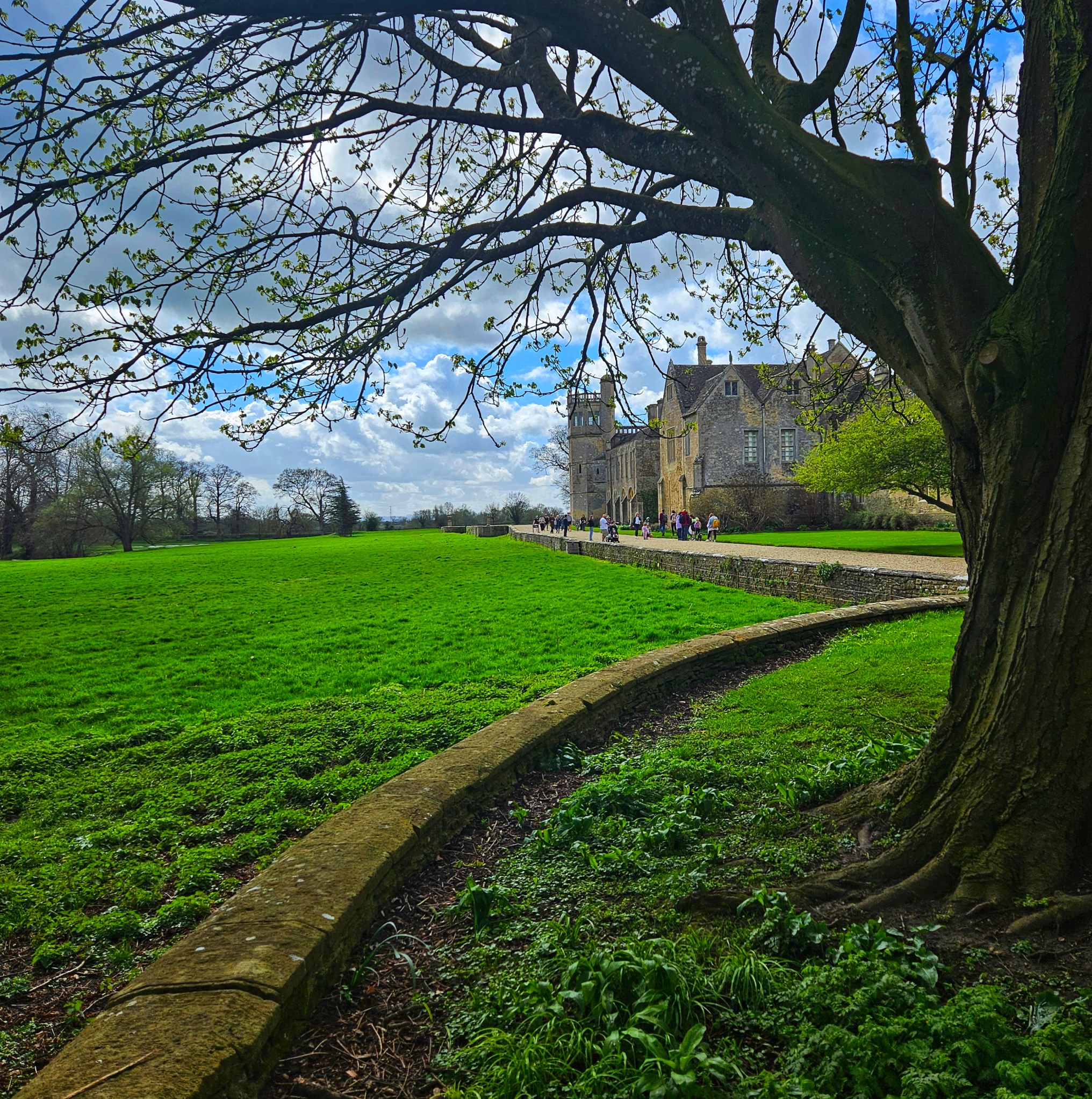 Lacock Village Guide – Cotswold Little Explorers
