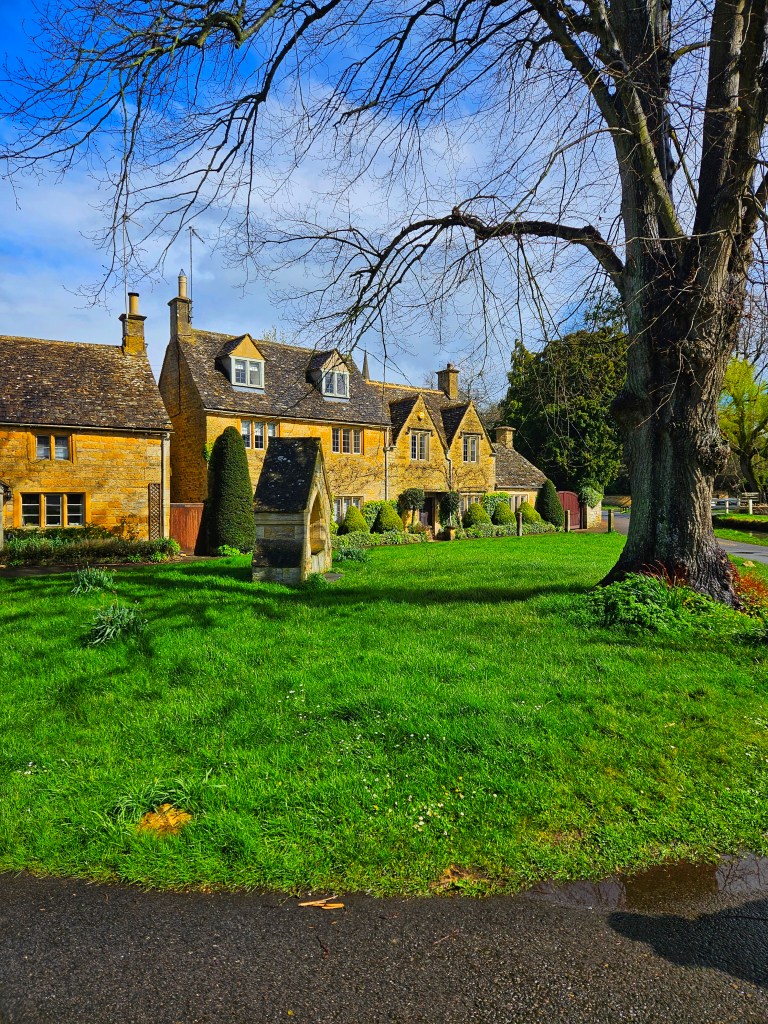 The Slaughters Village Guide for Families – Cotswold Little Explorers