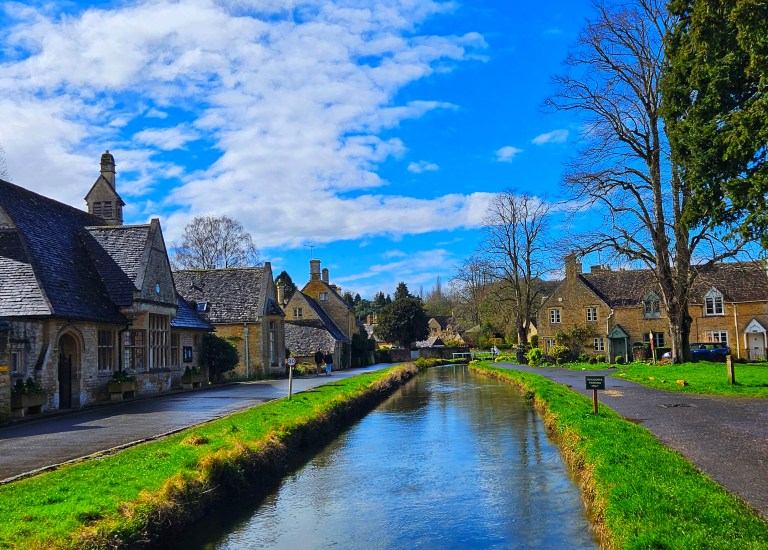 Lower and Upper Slaughter Circular Walk – Cotswold Little Explorers